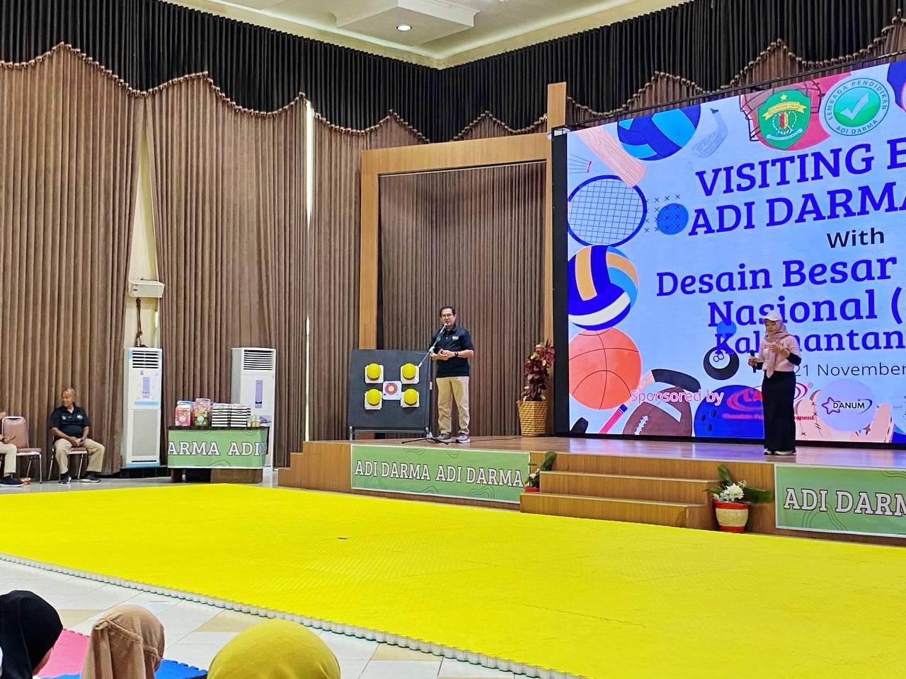 Visiting Event Adi Darma 2024: Zairin Zain Ajak Orang Tua dan Guru Maksimalkan Potensi Olahraga ...