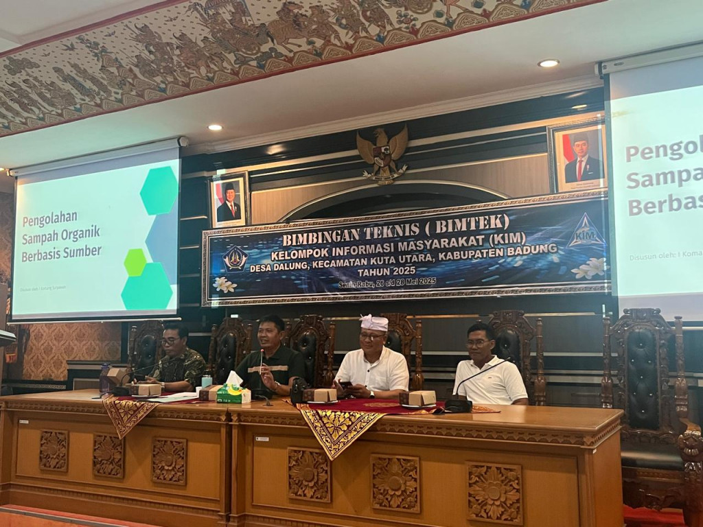 Desa Dalung Dorong Warga Kelola Sampah Lewat Biopori dan Tong Komposter ...
