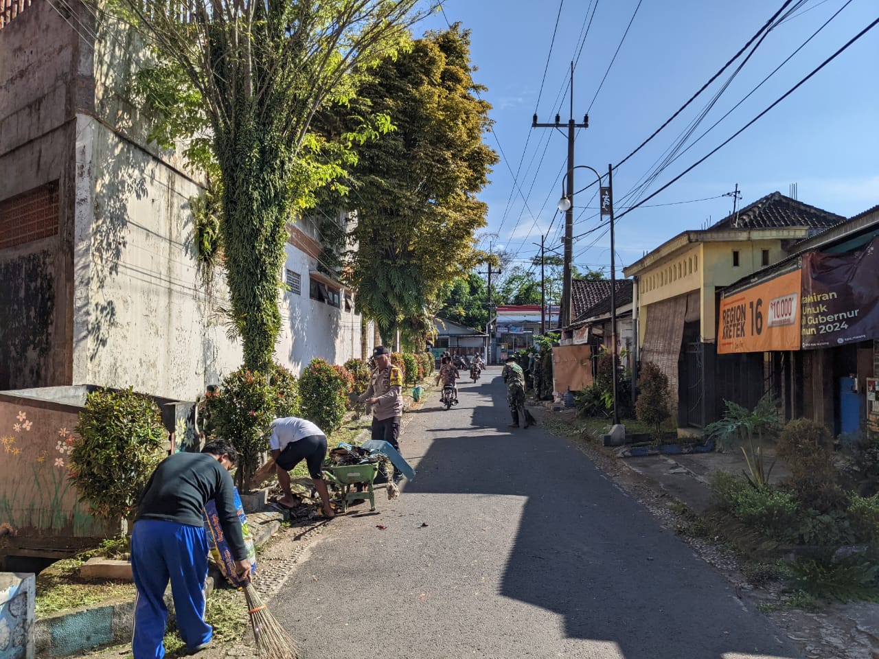 Balai Desa Ketindan Jadi Simbol Gotong Royong – Desa Nusantara