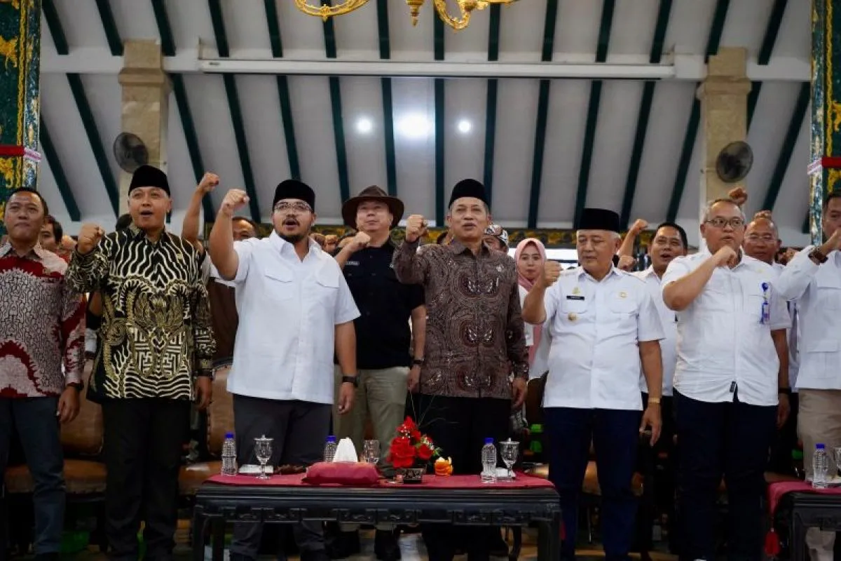 Kopdeskel Merah Putih, Harapan Baru Ekonomi Akar Rumput – Desa Nusantara