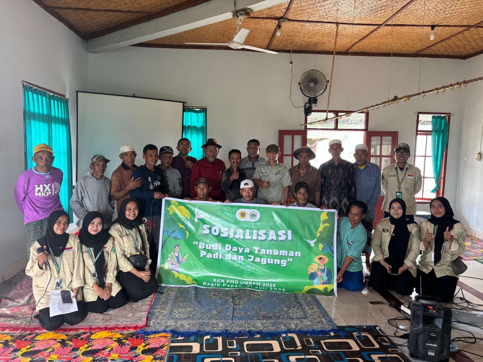 Petani Desa Bagik Papan Dapat Ilmu Baru dari Pakar Pertanian KKN Unram ...