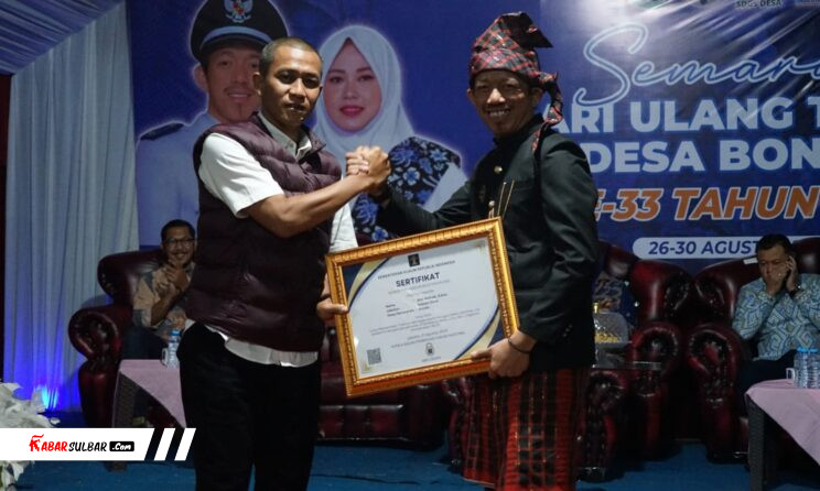 Kades Bonda Sandang Gelar NL.P, Simbol Desa Damai – Desa Nusantara