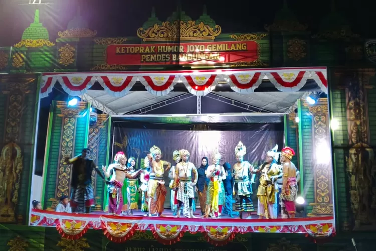 Ketoprak Humor Jadi Magnet Penonton di Puncak HUT RI Bandungan – Desa ...