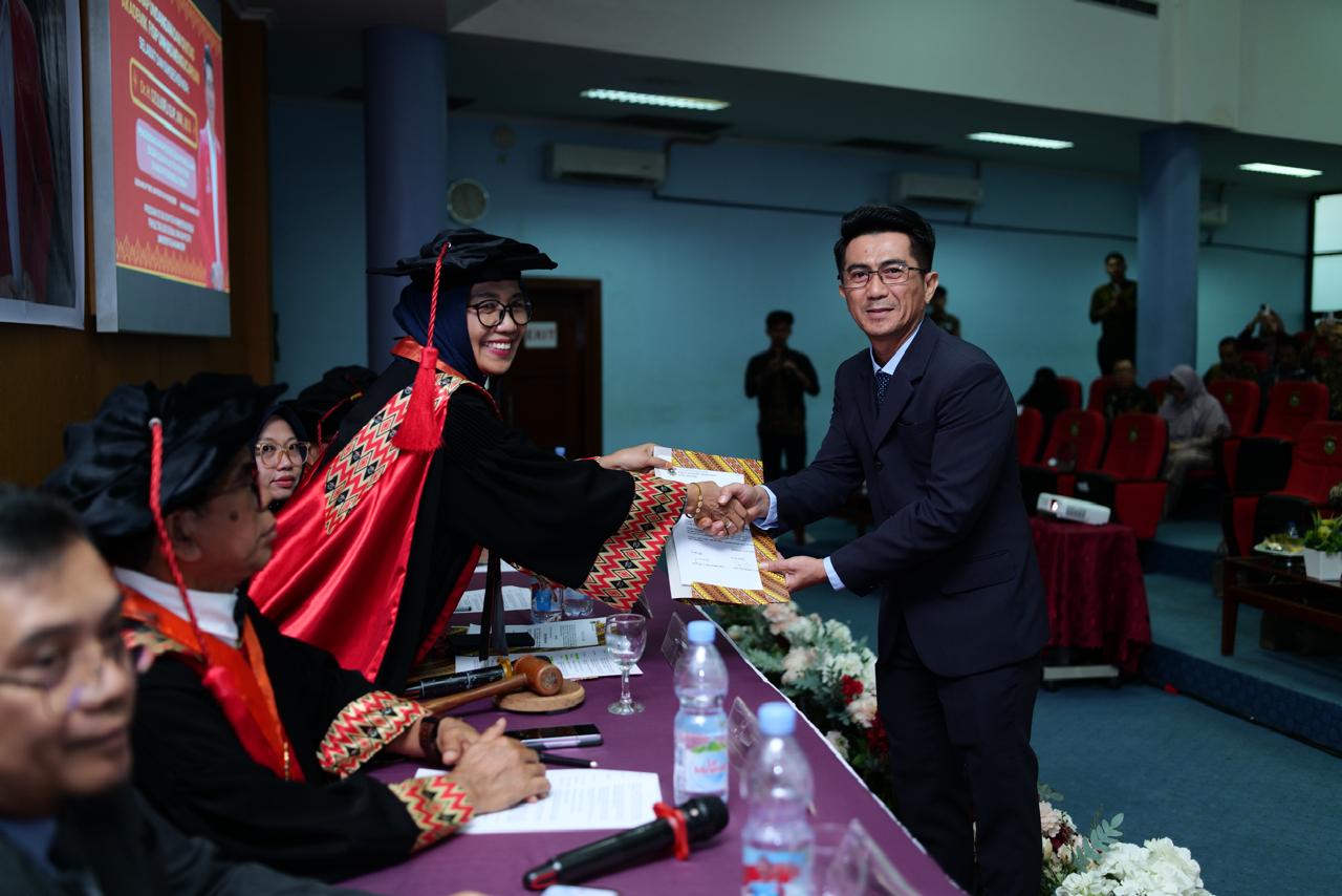 Sidang Promosi Doktor Hadirkan Ketua DPRD Sulawesi Barat – Desa Nusantara