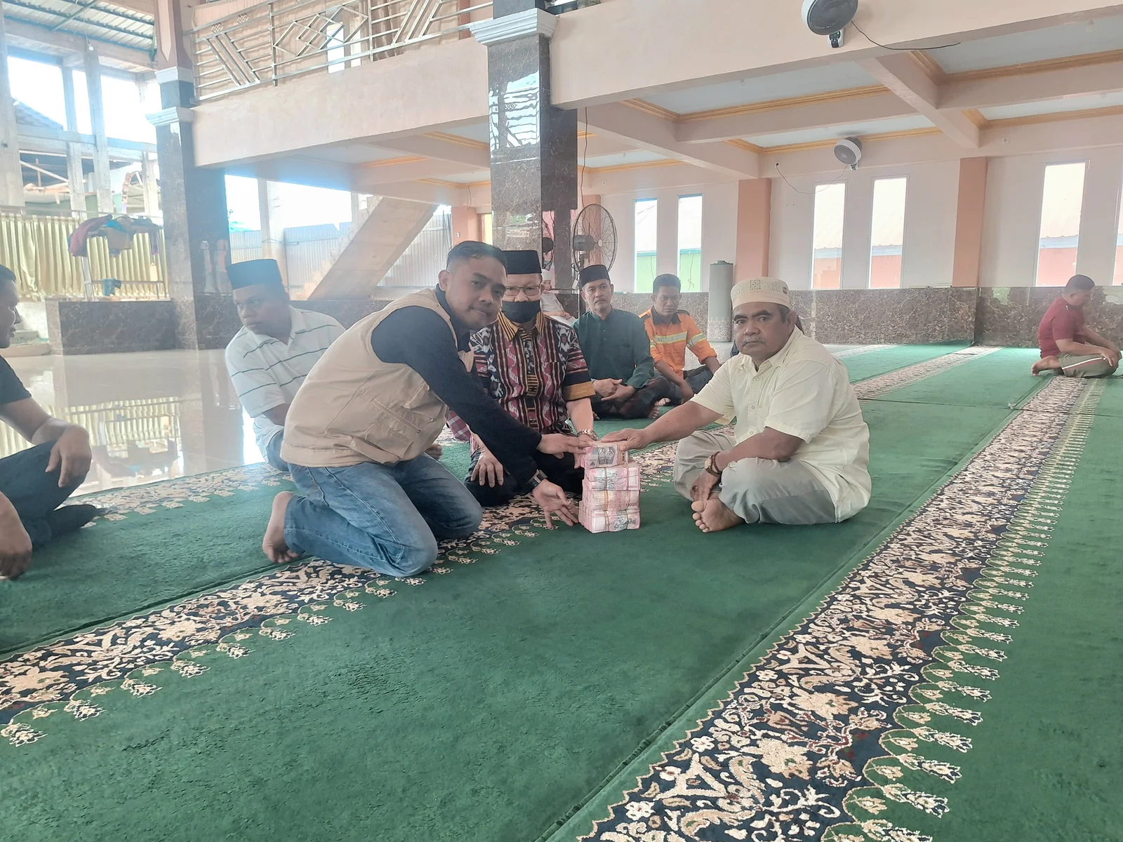 PT WIN Salurkan Rp350 Juta untuk Pembangunan Masjid Desa Torobulu ...