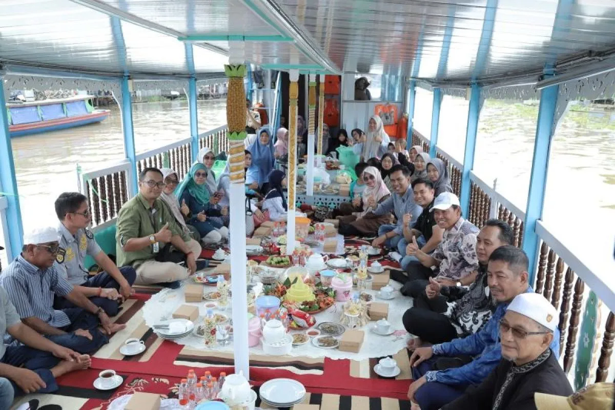 Wabup HSS Resmikan Kelotok Wisata di Daha Utara – Desa Nusantara