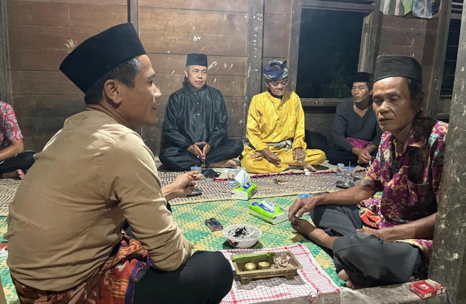 Dari Desa Talang Durian, Budaya Talang Mamak Tetap Bertahan – Desa ...