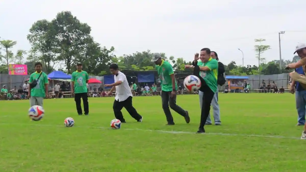 Sepak Bola Desa Silirejo Jadi Magnet Ekonomi dan Hiburan Warga – Desa ...
