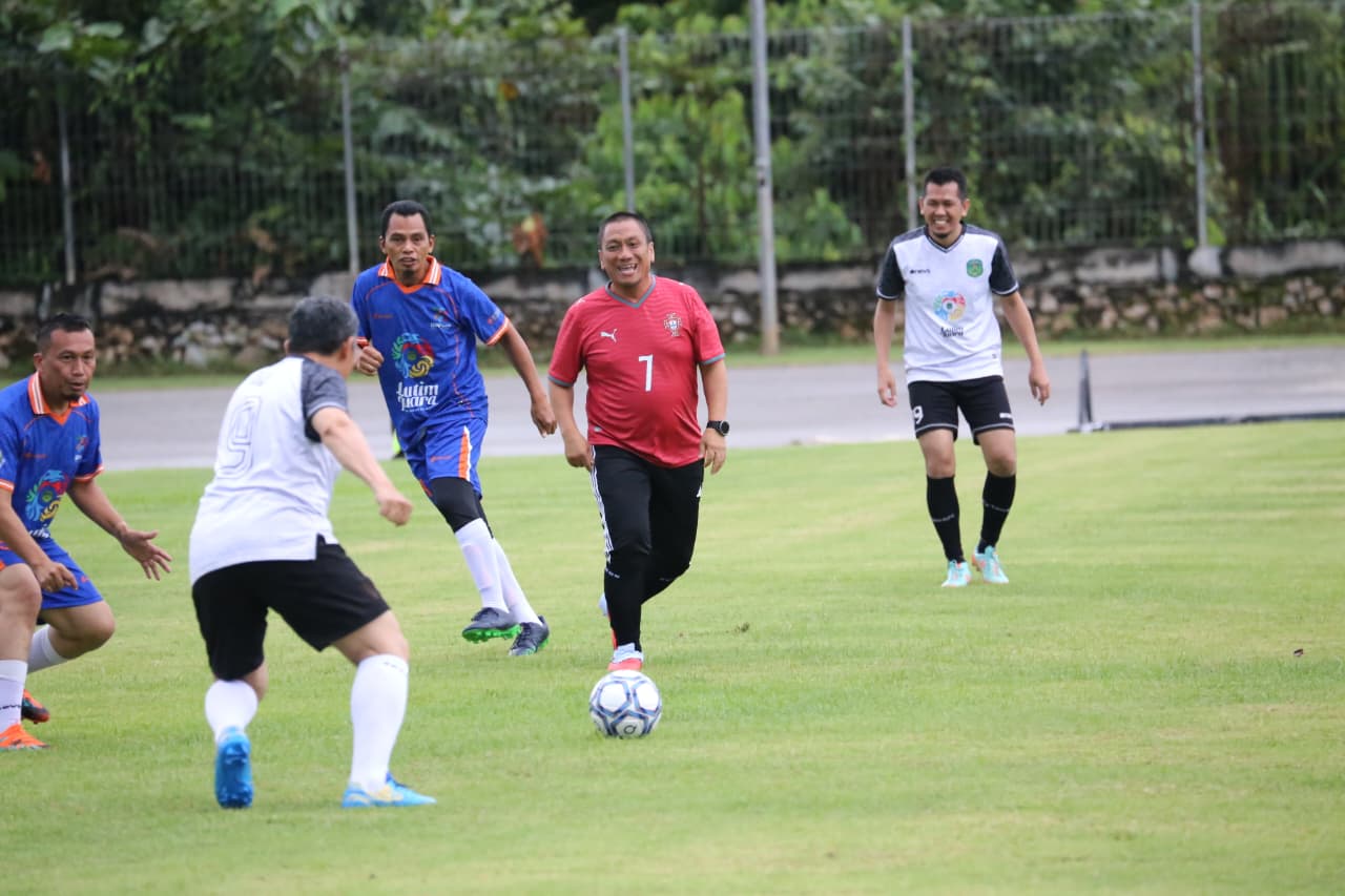 Turnamen Sepak Bola Antar OPD Lutim Resmi Dimulai, 26 Tim Berebut Rp30 ...